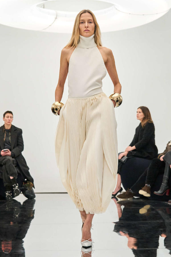 Alaïa Summer 2024 La Robe Spirale collectionFashionela