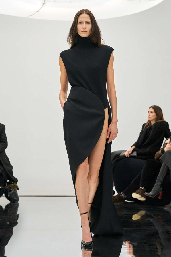 Alaïa Summer 2024 La Robe Spirale collectionFashionela