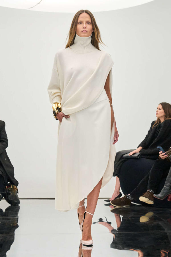 Alaïa Summer 2024 La Robe Spirale collectionFashionela