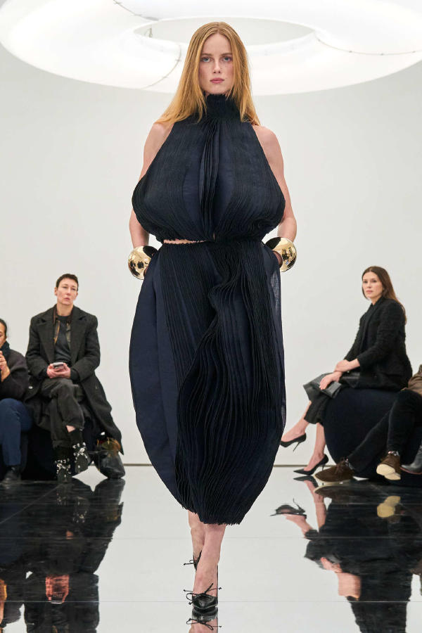 Alaïa Summer 2024 La Robe Spirale collectionFashionela