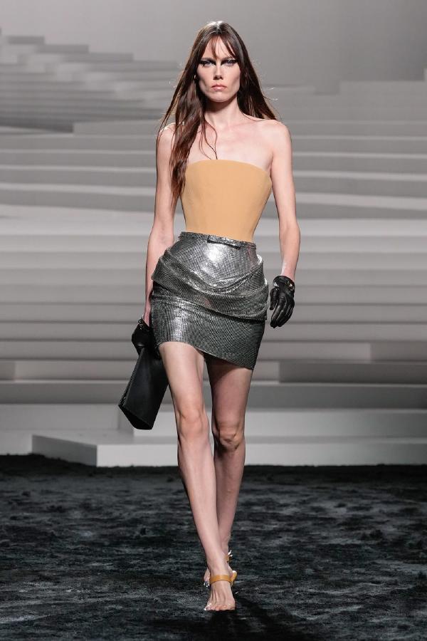 Versace Fall 2024 collectionFashionela