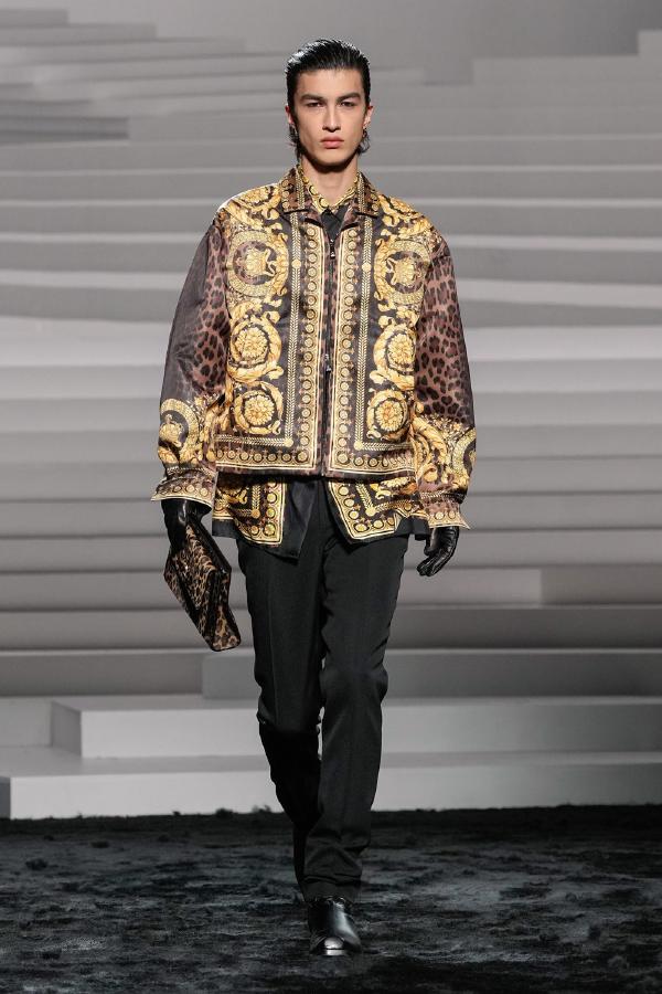 Versace Fall 2024 collectionFashionela